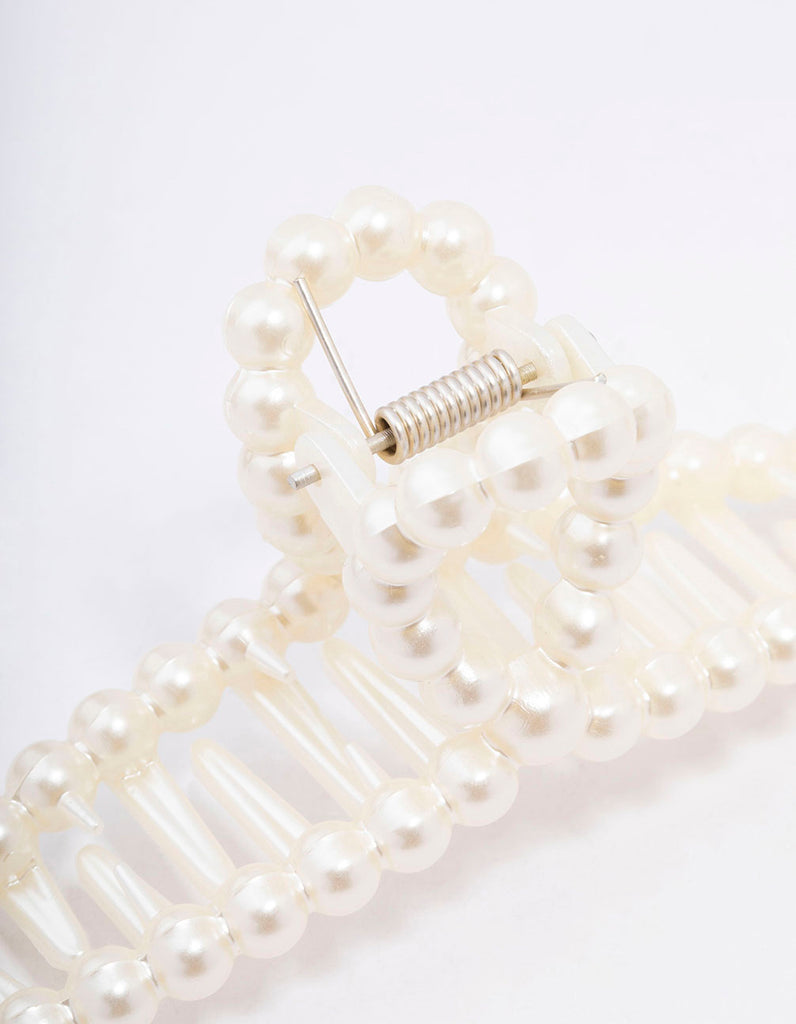 Cream Pearl Twisted Hair Claw Clip - Lovisa
